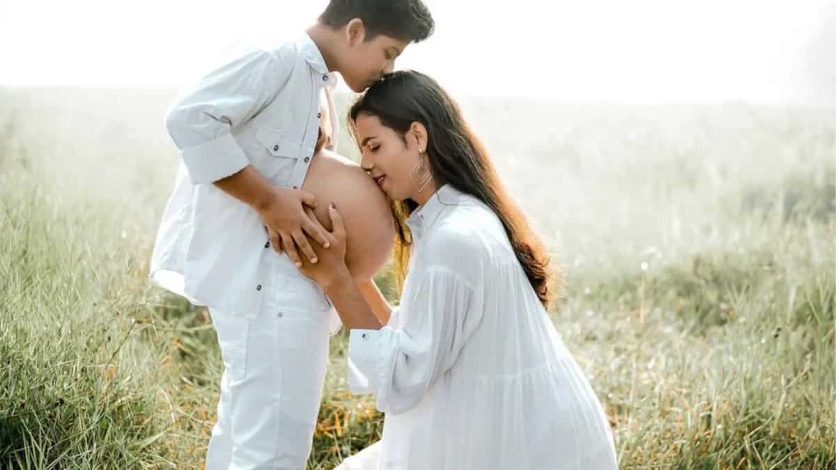 Tears of joy | Kerala's transgender couple, whose pregnancy photos went ...